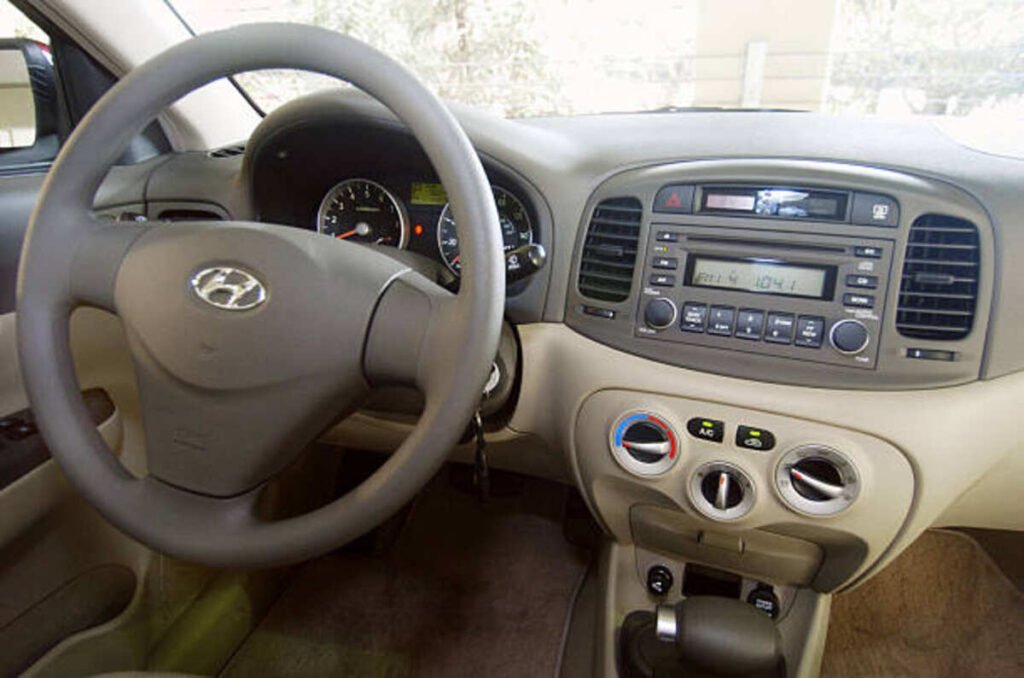 What Makes the Hyundai Accent a Good Choice? – Udyamoldisgold