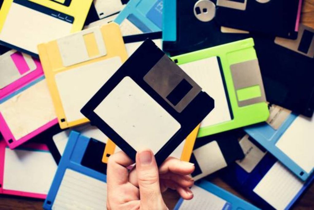 What is a Floppy Disk? – Udyamoldisgold